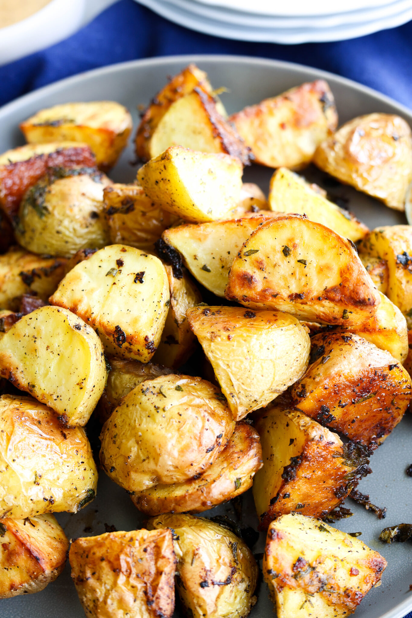 Easy Oven-Roasted Garlic Herb Potatoes