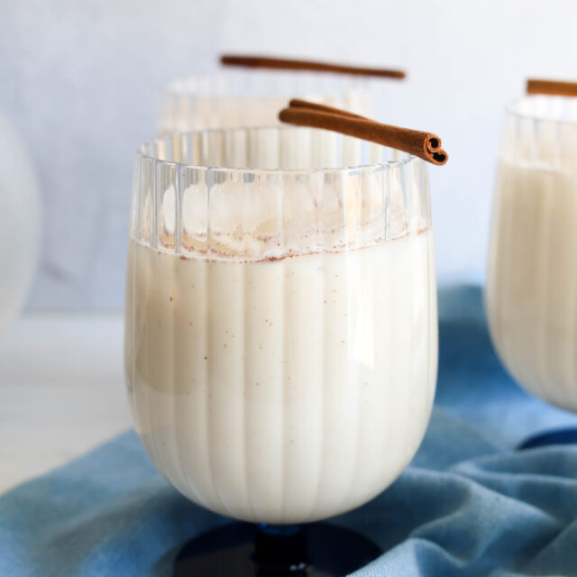 Creamy Homemade Horchata with Cinnamon & Vanilla