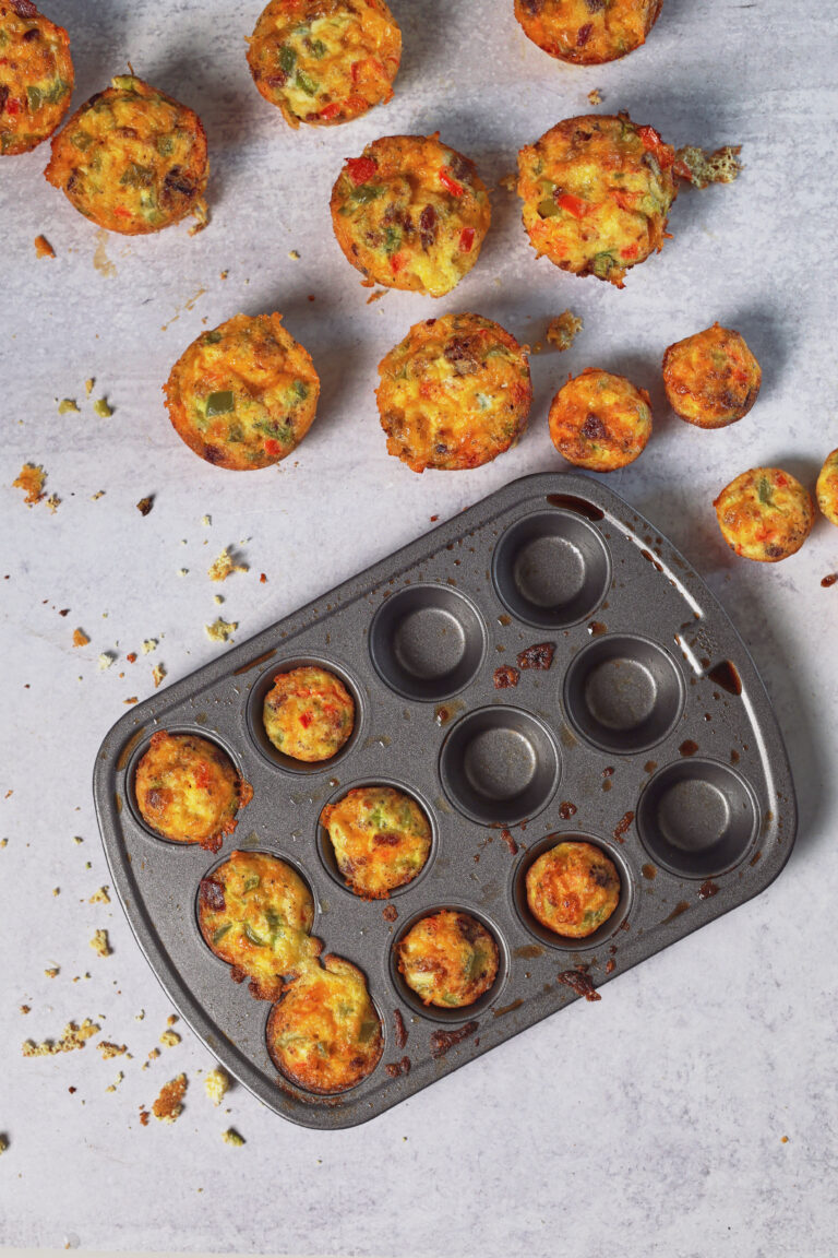 Quick Breakfast Egg Bites with Bacon & Veggies